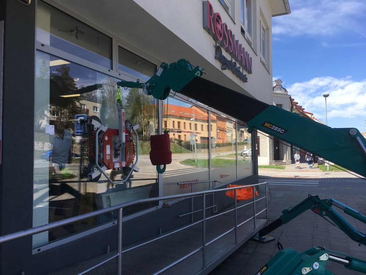 STROJNÍ ZASKLÍVÁNÍ